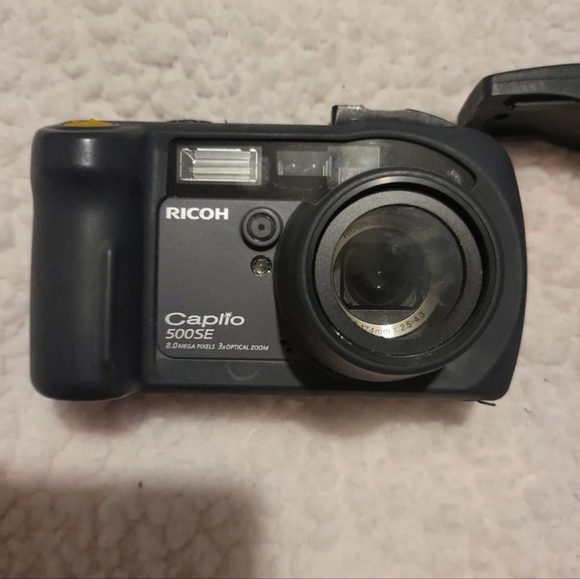 ricoh | Cameras, Photo & Video | Ricoh Caplio 50se Black 8mp 25 Lcd ...